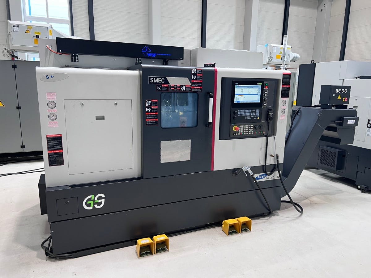 SMEC SL 2000SY – CNC lathe