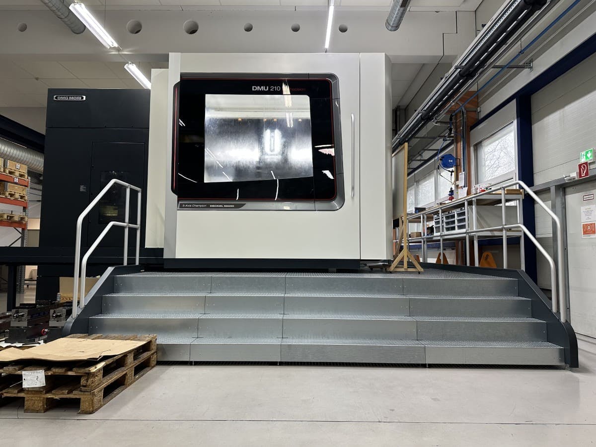 DMG MORI DMU 210 P µ-Precision – 5-axis machining centre